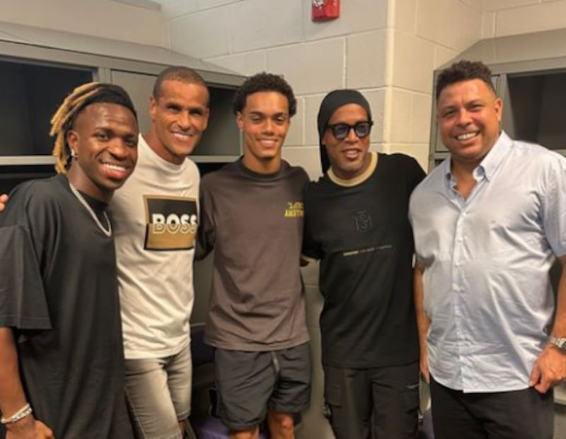 Dreadlocks teñidos: el extravagante cambio de look de Vinícius Jr – En ...