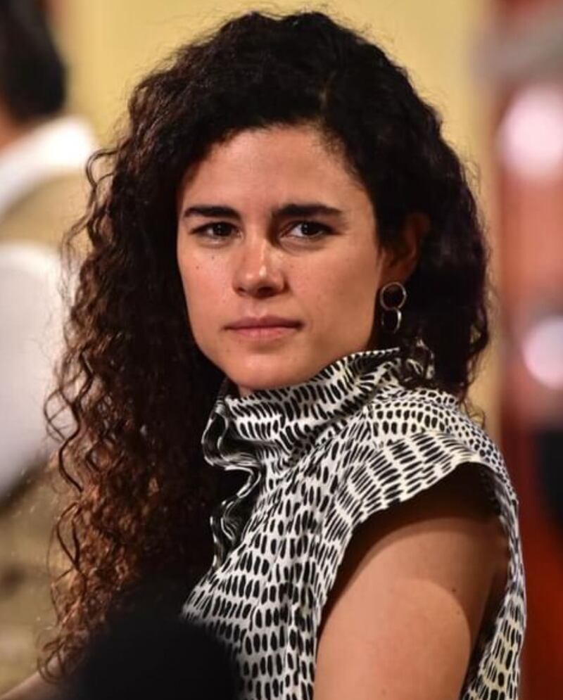 ¿Quién es Luisa María Alcalde, la mujer más joven en llegar a la ...